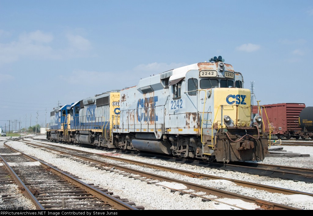 CSX 2242,6490,6057